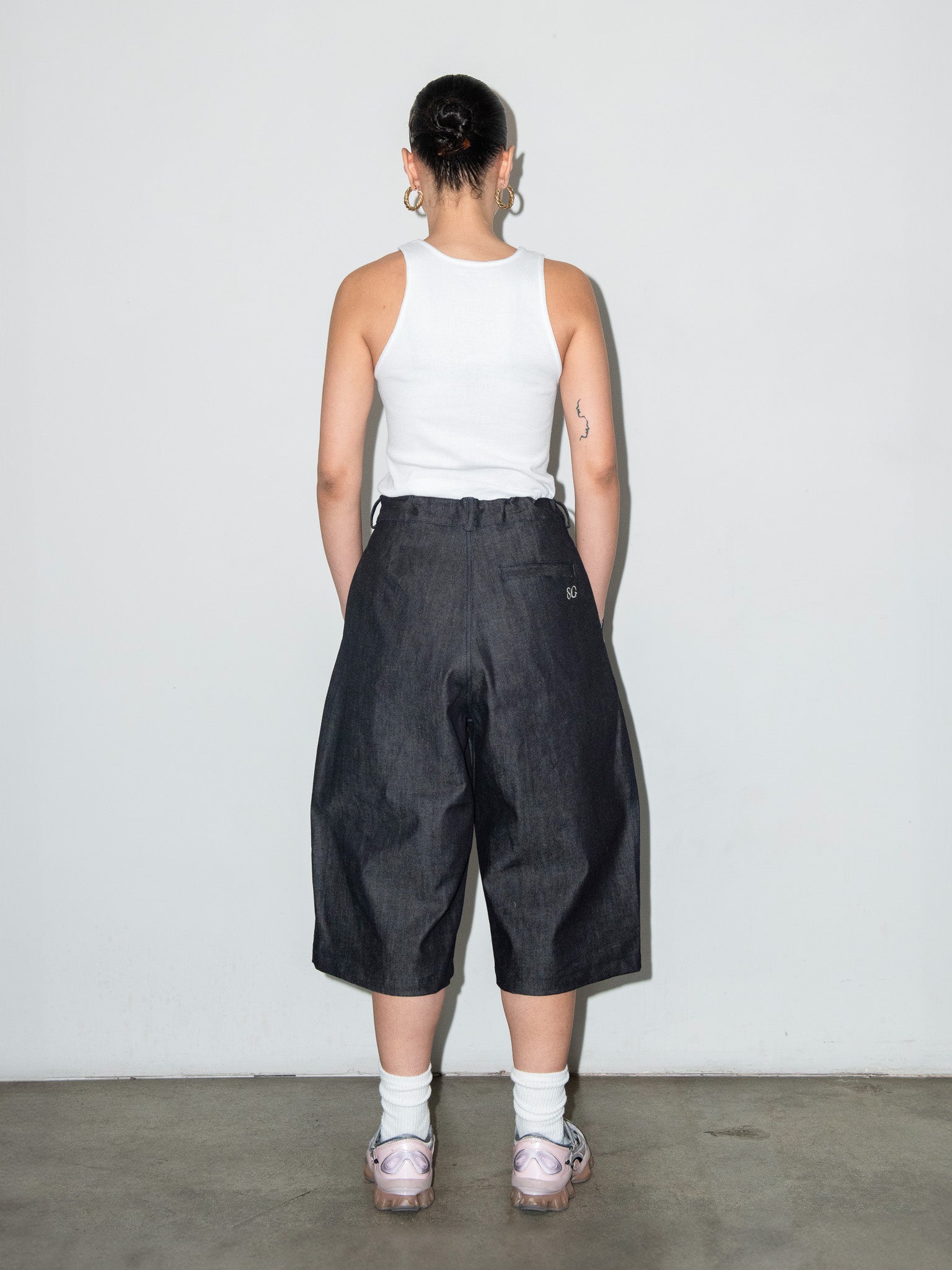 SHANTS IN DENIM – STREET GRANDMA